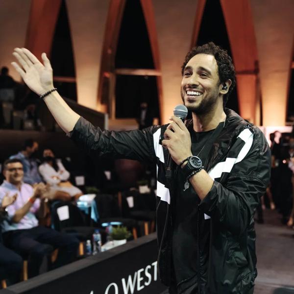 Ramy Ashour on Minly